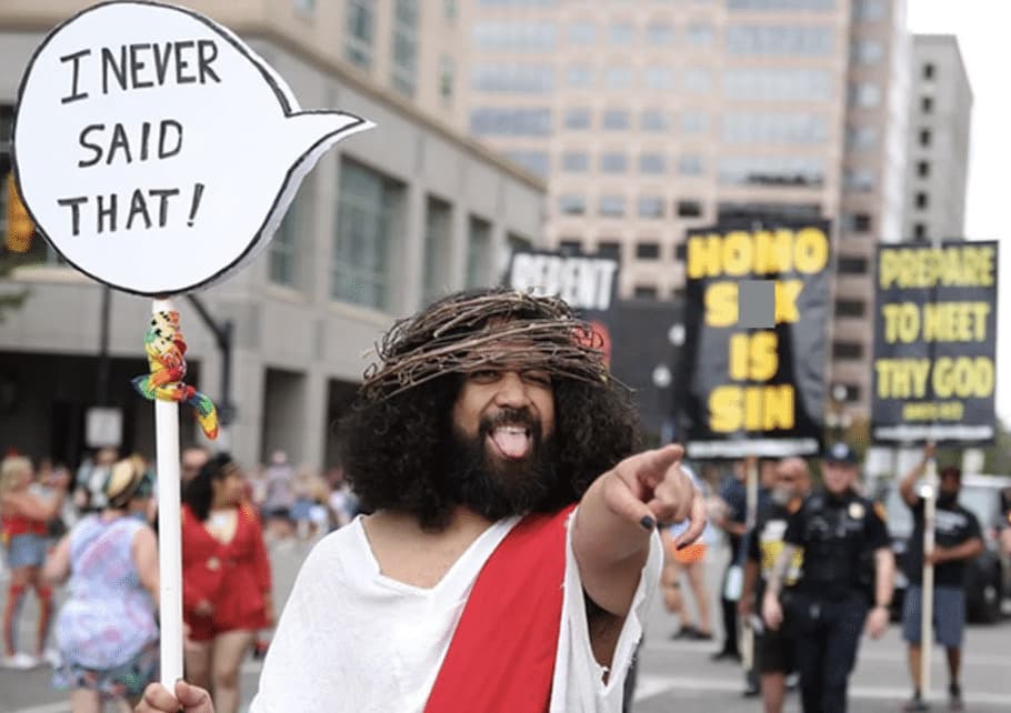 30 Hilarious Pride Signs Guaranteed To Make You Laugh