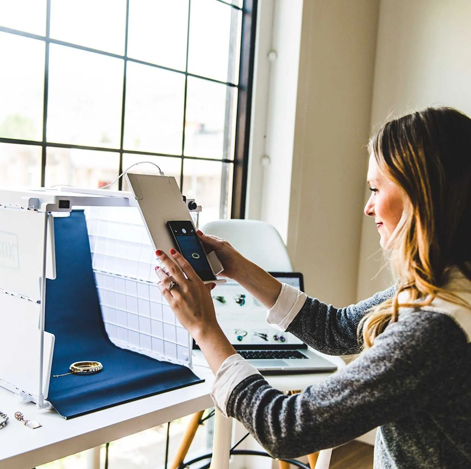 Get Great Light With A Shotbox Photography Light Box