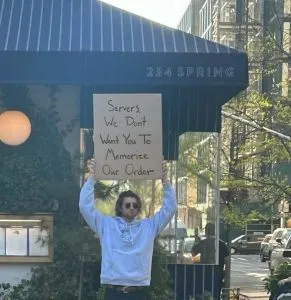 30 Must-See Hilarious Images Of 'Dude With Sign