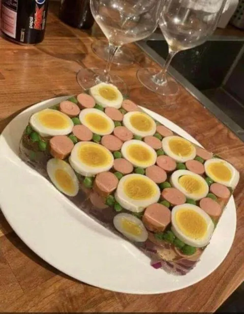 30 Awful Meals That Are Absolutely Disgusting