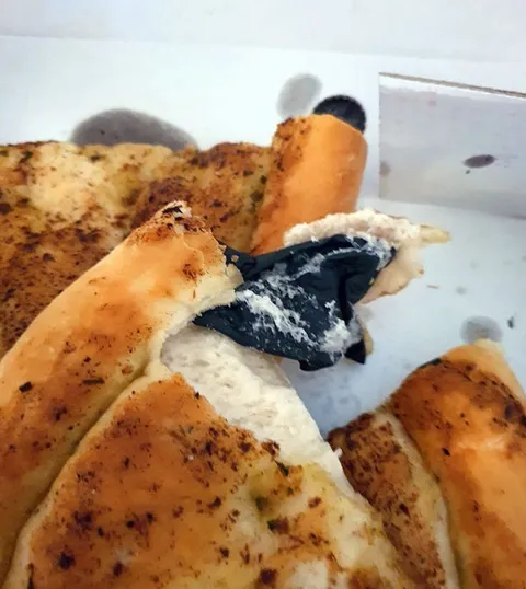 30 Infuriating And Disgusting Restaurant Experiences