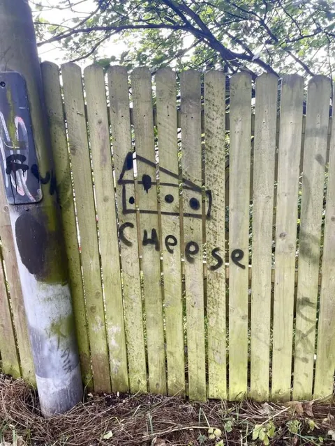 30 Hilarious Examples Of Graffiti Gone Wrong