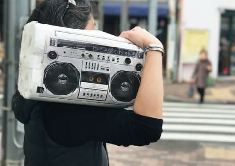 30 Iconic Advertisements That Mastered Marketing