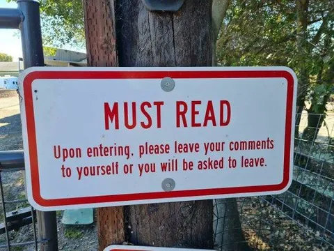 30 Hilarious Signs That Defy Logic And Common Sense