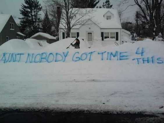 40 Hilarious Winter And Snow Memes For When You're Freezing Your Face Off