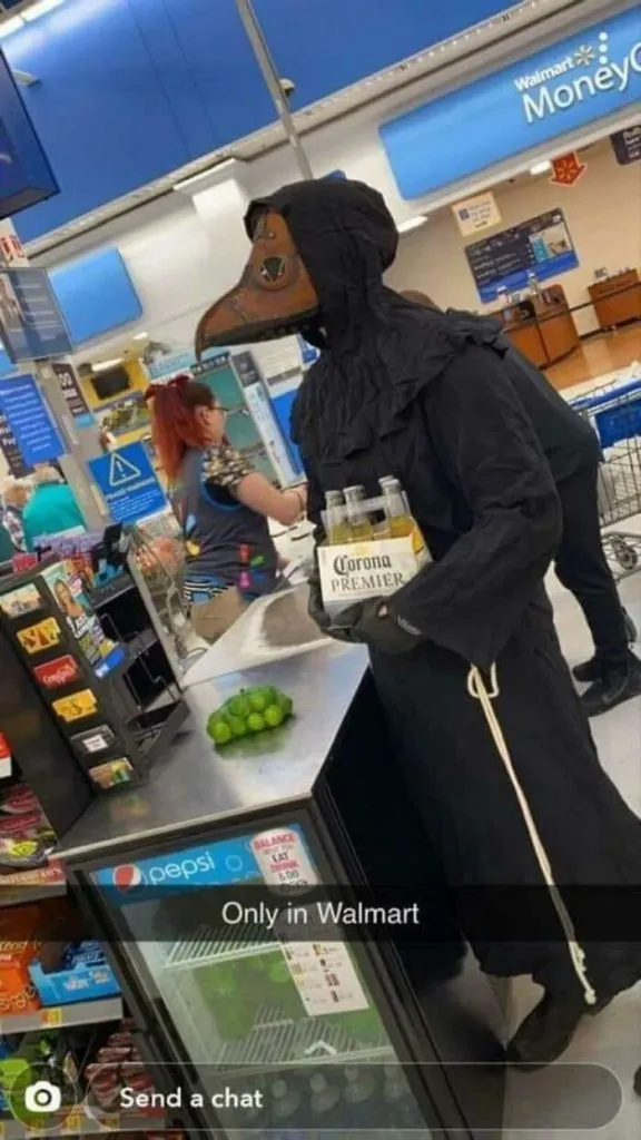 30 Insane Walmart Images Caught On Camera