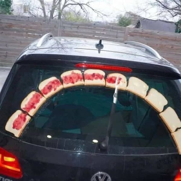 30 Of The Funniest And Weirdest Images Found On Instagram