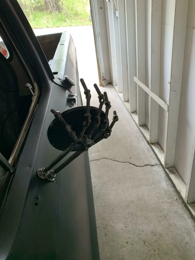 30 Hilarious Pics That Show The Level Of Nonsense Mechanics Have To ...