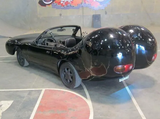 30 Of The Funniest Looking Cars People Have Stumbled Upon