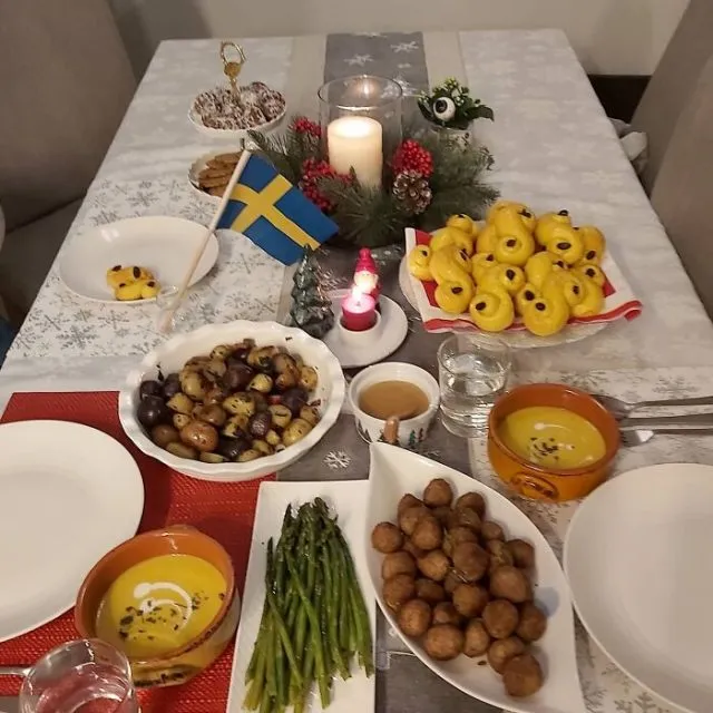 30 Delicious Christmas Foods That Went Above And Beyond