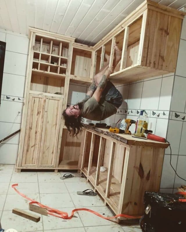 30 Mind-Blowing Woodwork Projects That Required Tallent