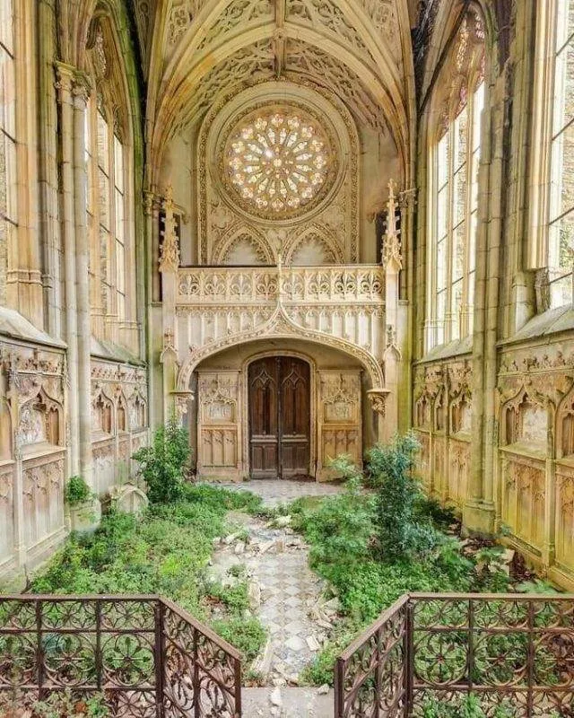 30 Stunningly Beautiful Forgotten Places Around The World