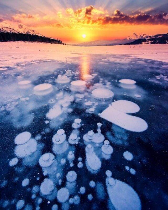 30 Of The Most Incredible, Stunning Natural Phenomena