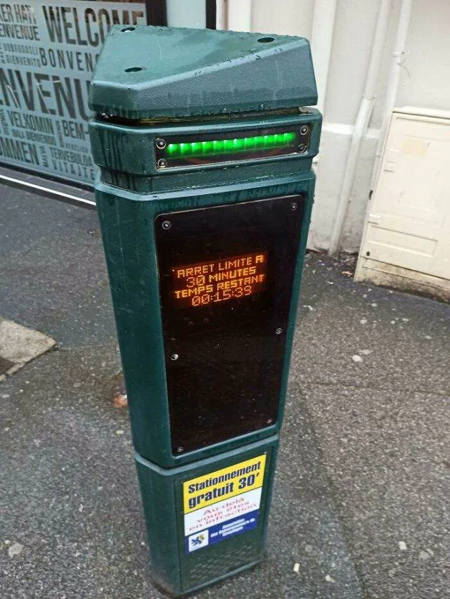 30 Brilliant Traffic Gadgets From Cities Around The World