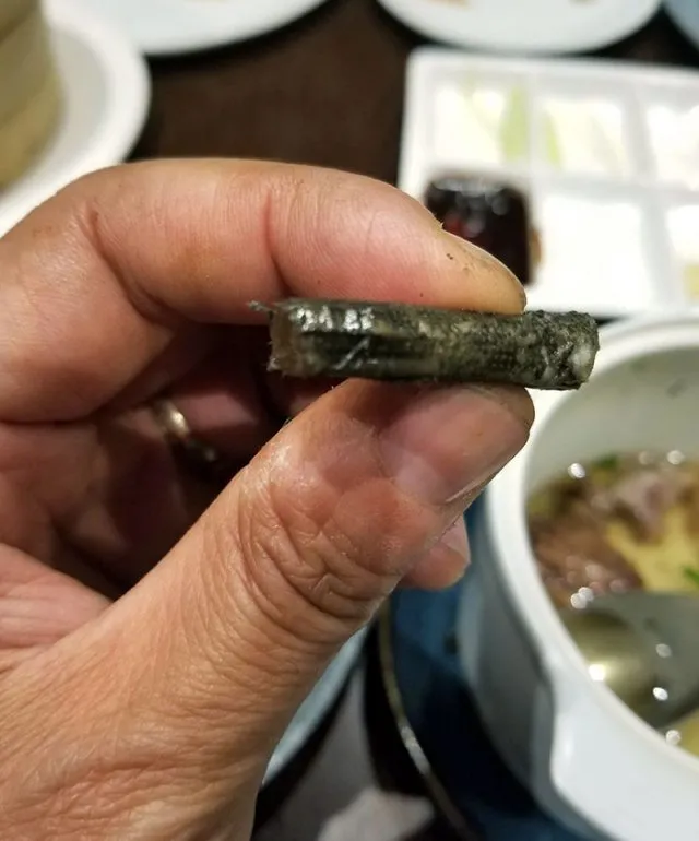 30 Infuriating And Disgusting Restaurant Experiences