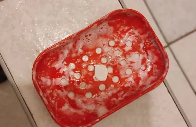 30 Hilarious Objects That Have Been Used To The Very End