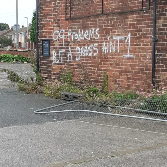 30 Hilarious Examples Of Graffiti Gone Wrong