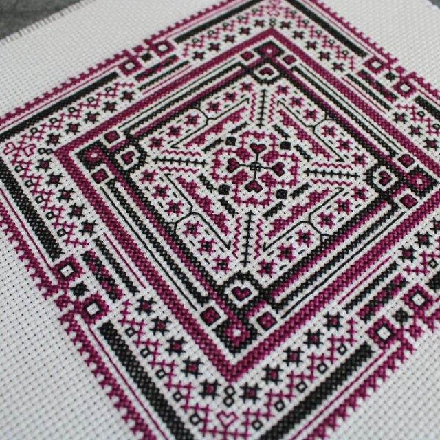 30 Beautiful Cross-Stitch Patterns You Must See
