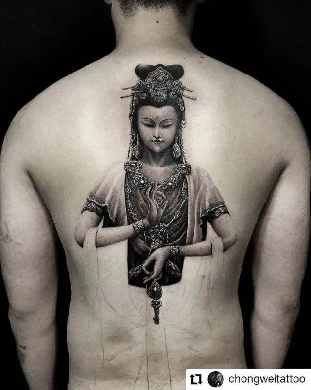 30 Masterfully Crafted Tattoos That Showcase Incredible Ski