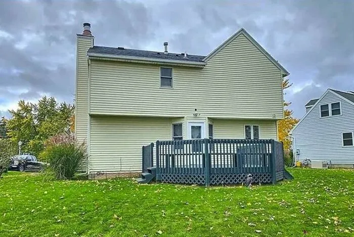 30 Funny Home Designs That Make Absolutely No Sense