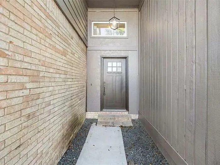 30 Funny Home Designs That Make Absolutely No Sense