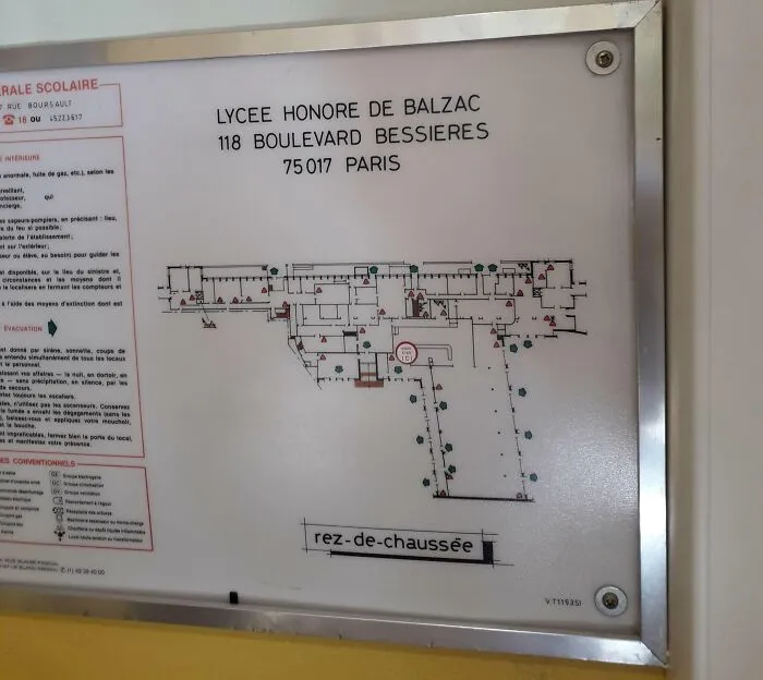 30 Unfortunate Designs By People Who Had No Clue