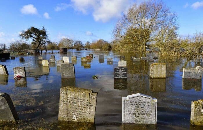 30 Horrifying Pics You Absolutely Must See And Share
