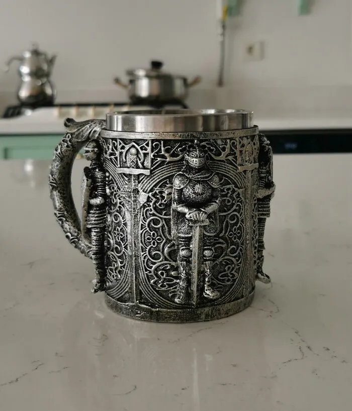 30 Satisfying Pictures Of Cool Mugs