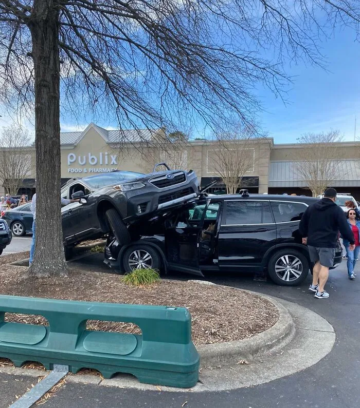 30 Sad Pictures Of People Who Are Having A Bad Christmas