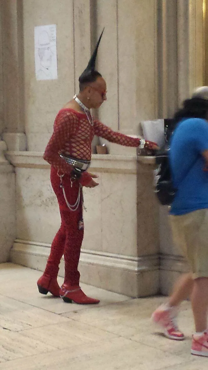 30 Beyond Terrible Haircut Fails