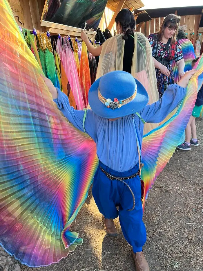 30 Bizarre And Hilarious Products Found And Owned By People