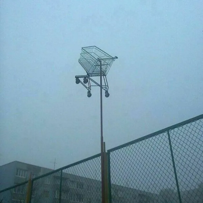 30 Hilarious And Puzzling Pics That Need More Context