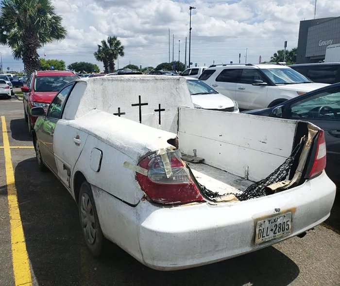 30 Unforgettable Moments Of Unconventional Car Mods