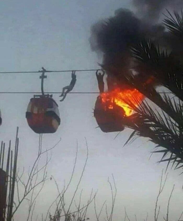 30 Pics Of People Having A Really Bad Day