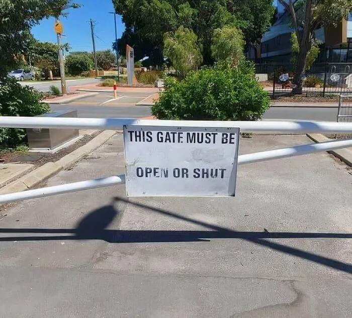 30 Instances Of People Spotting Unexpectedly Funny Signs