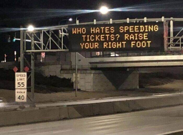 30 Signs Discovered In Nature That Are Hilariously Chaotic