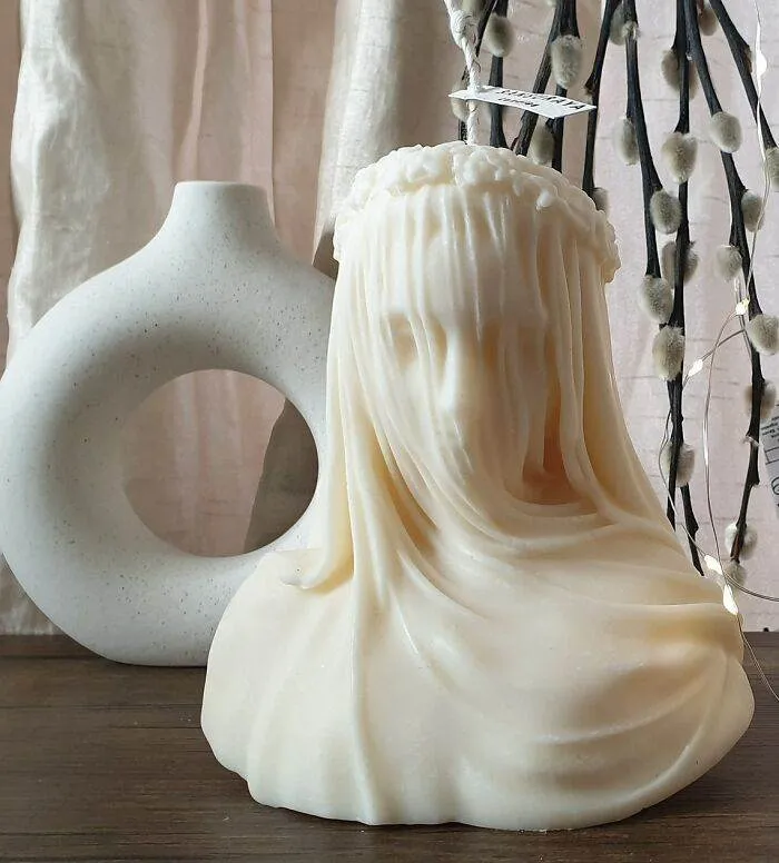 30 Unbelievably Cool Candles You've Never Seen Before