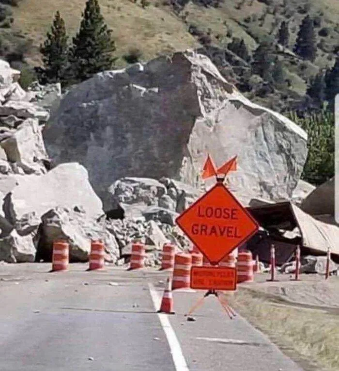 30 Hilarious Signs That Defy Logic And Common Sense