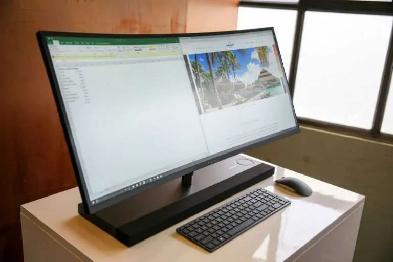 HP Envy Curved All-In-One 34 Inch Desktop PC Looks Just As Great As It ...