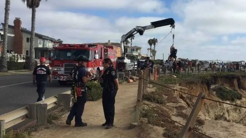 Pokemon Go - Two San Diego Men Fell Off A Cliff Playing This Silly Game