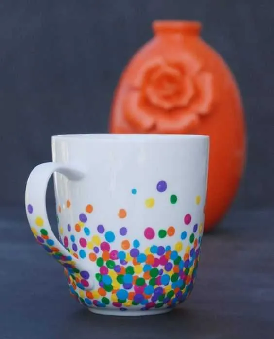 5 Incredible DIY Mug Art To Transform Plain Mugs Into Art | The Funny ...